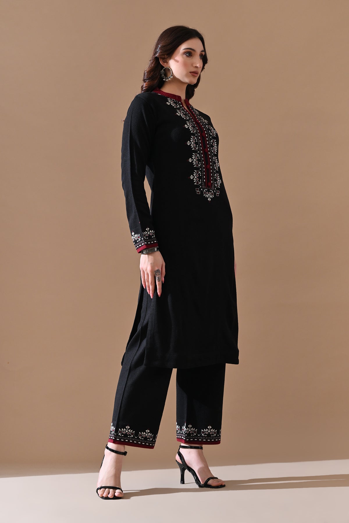 Winter Black Solid Woven Kurta Set – SABHYATA CLOTHING