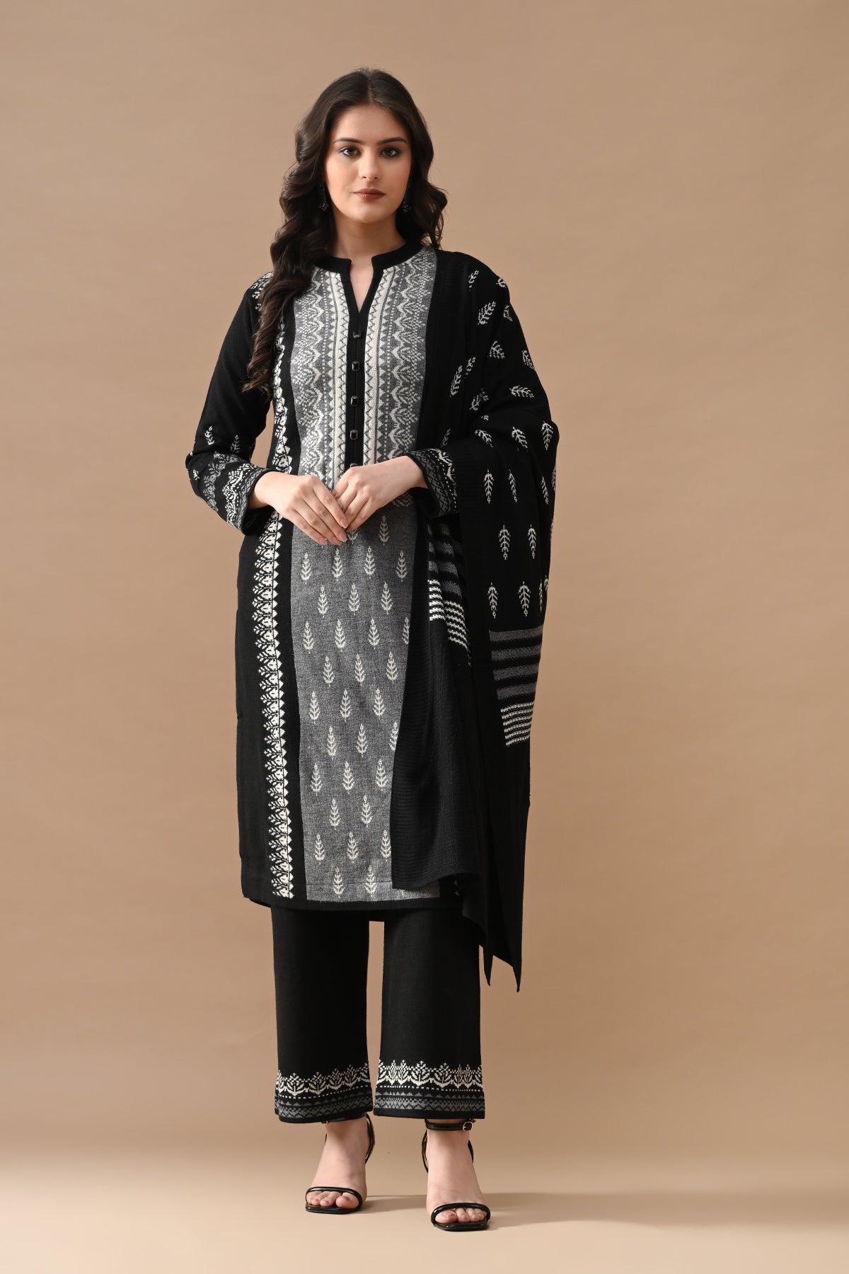 Winter Black Self Design Woven Kurta Set (3 Piece) – SABHYATA CLOTHING